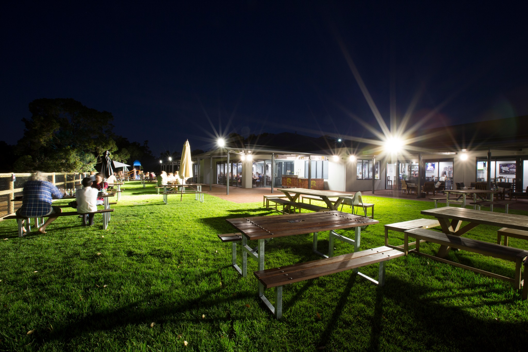 Book Table - Byford and District Country Club